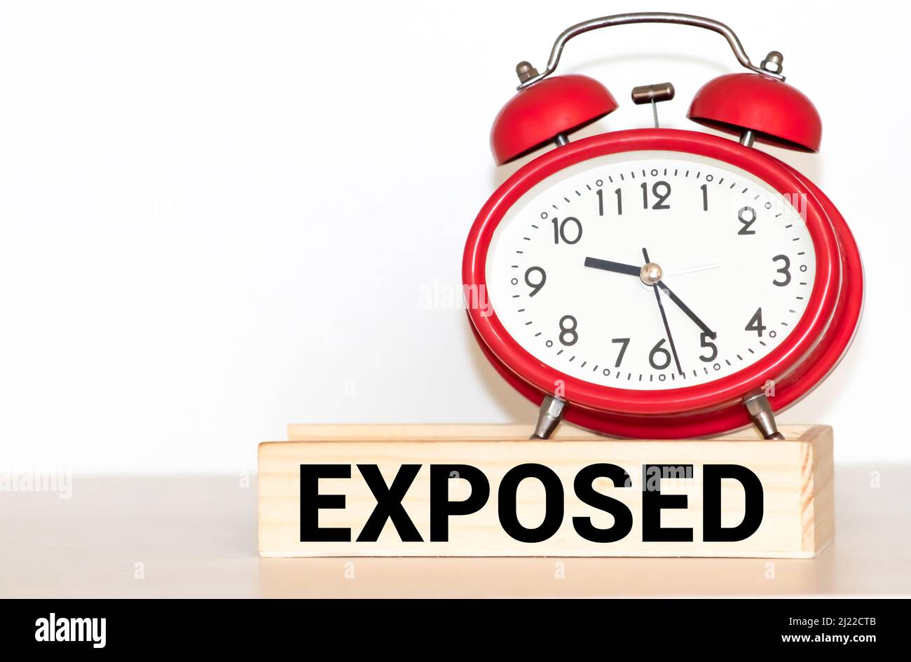 EXPOSE word made with building blocks, concept Stock Photo - Alamy