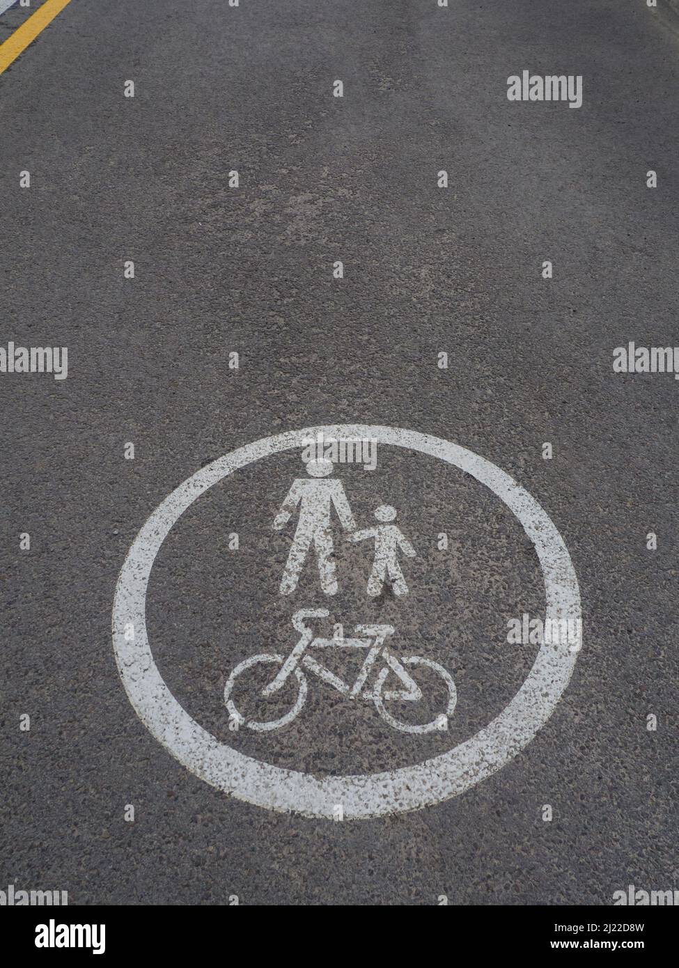 Road markings for pedestrians and cyclists Stock Photo - Alamy