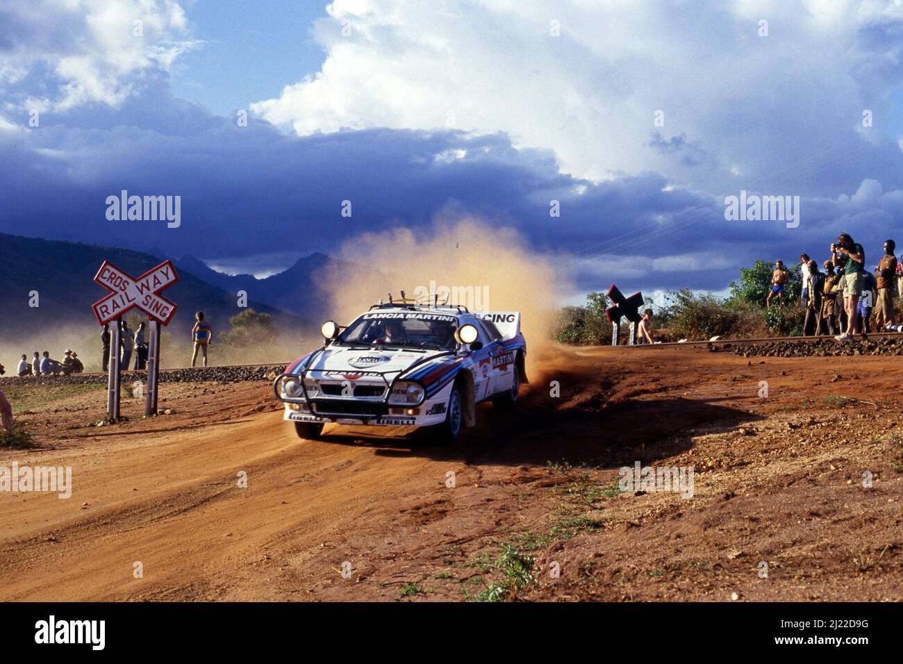 Markku Alen (FIN) Ilkka Kivimaki (FIN) Lancia Rally 037 GrB Martini ...