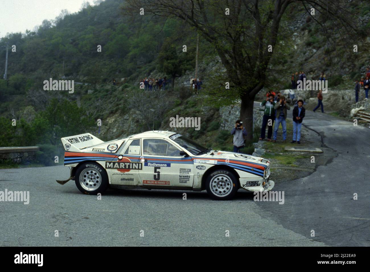 Markku Alen (FIN) Ilkka Kivimaki (FIN) Lancia Rally 037 GrB Martini ...