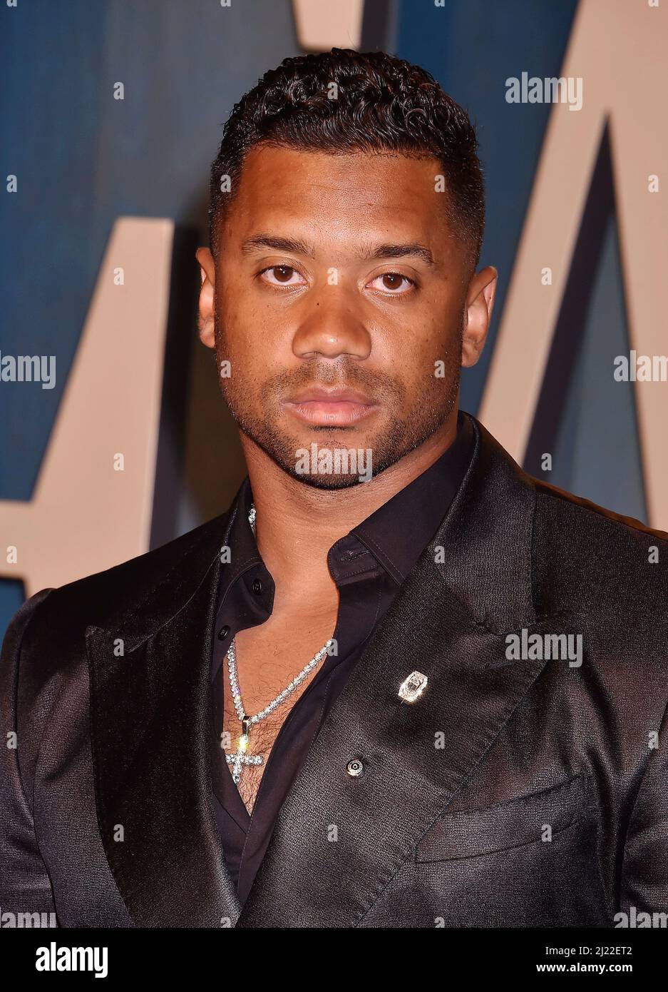 BEVERLY HILLS, CA - MARCH 28: Russell Wilson attends the 2022 Vanity ...