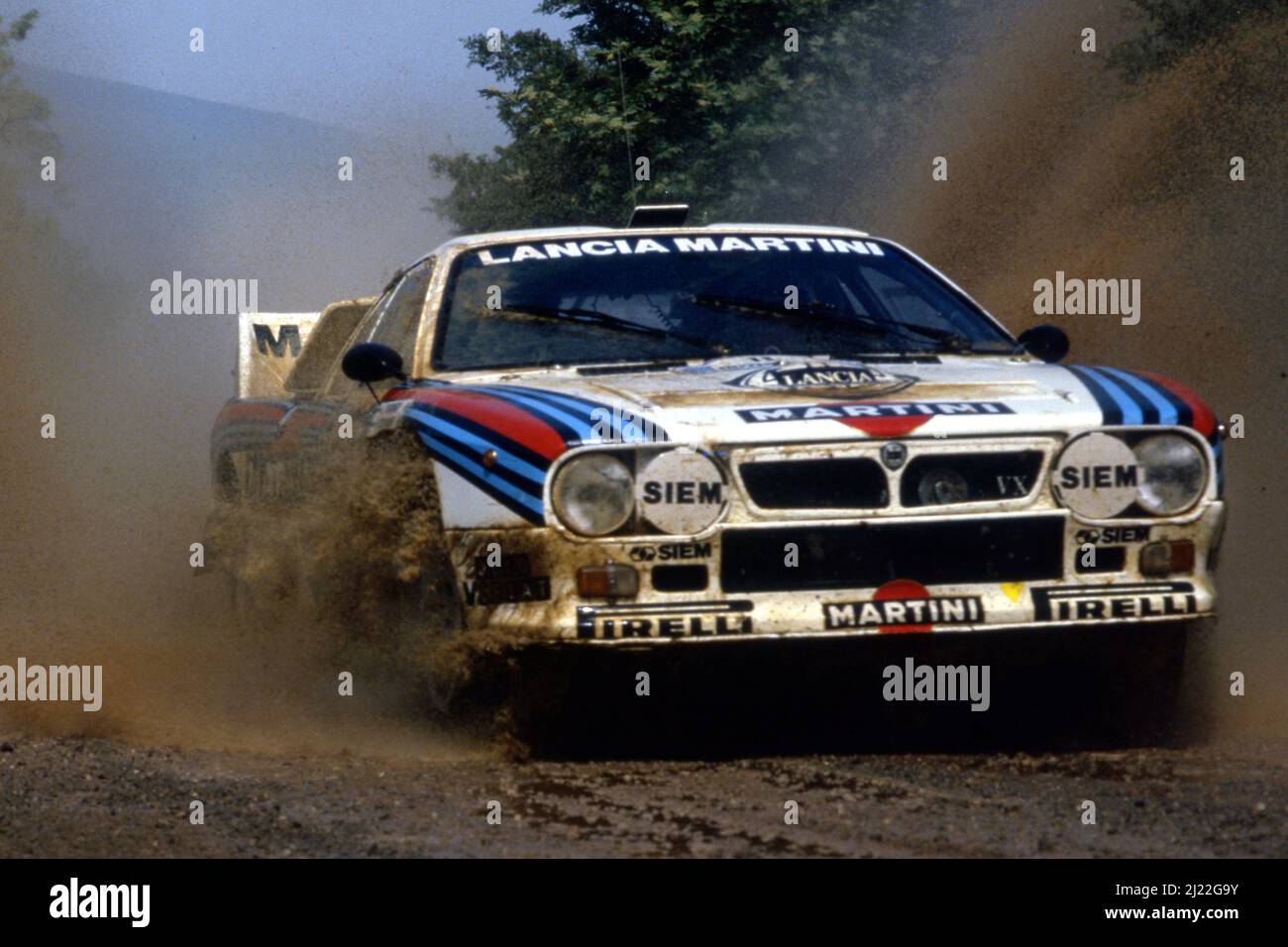 Henri Toivonen (FIN) Juha Piironen (FIN) Lancia Rally 037 GrB Martini ...