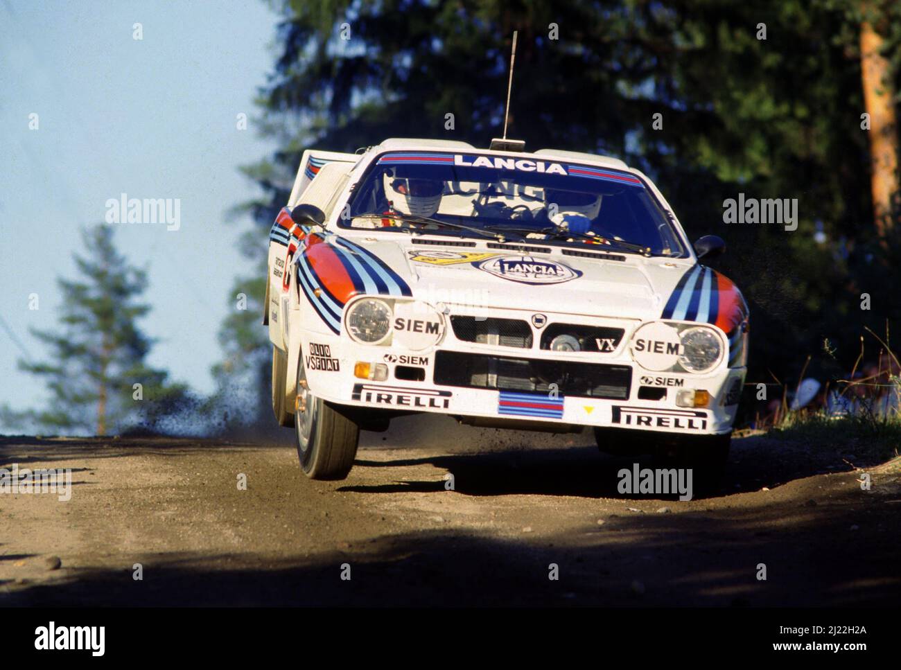 Henri Toivonen (FIN) Juha Piironen (FIN) Lancia Rally 037 GrB Martini ...