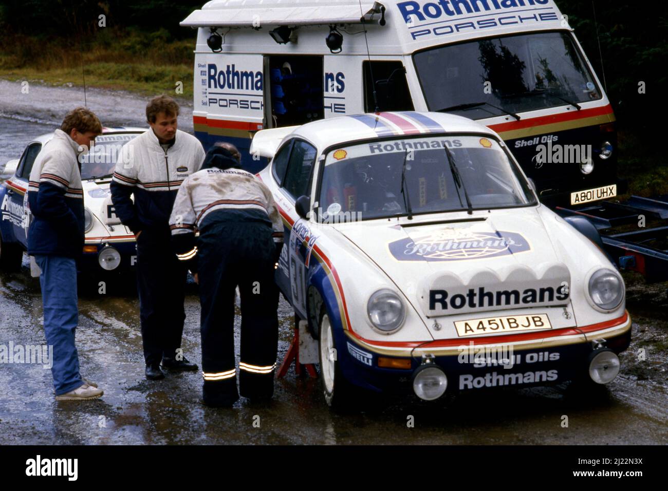 Roger Clark (GBR) Ian Grindrod (GBR) Porsche 911 SC RS GrB Rothmans ...