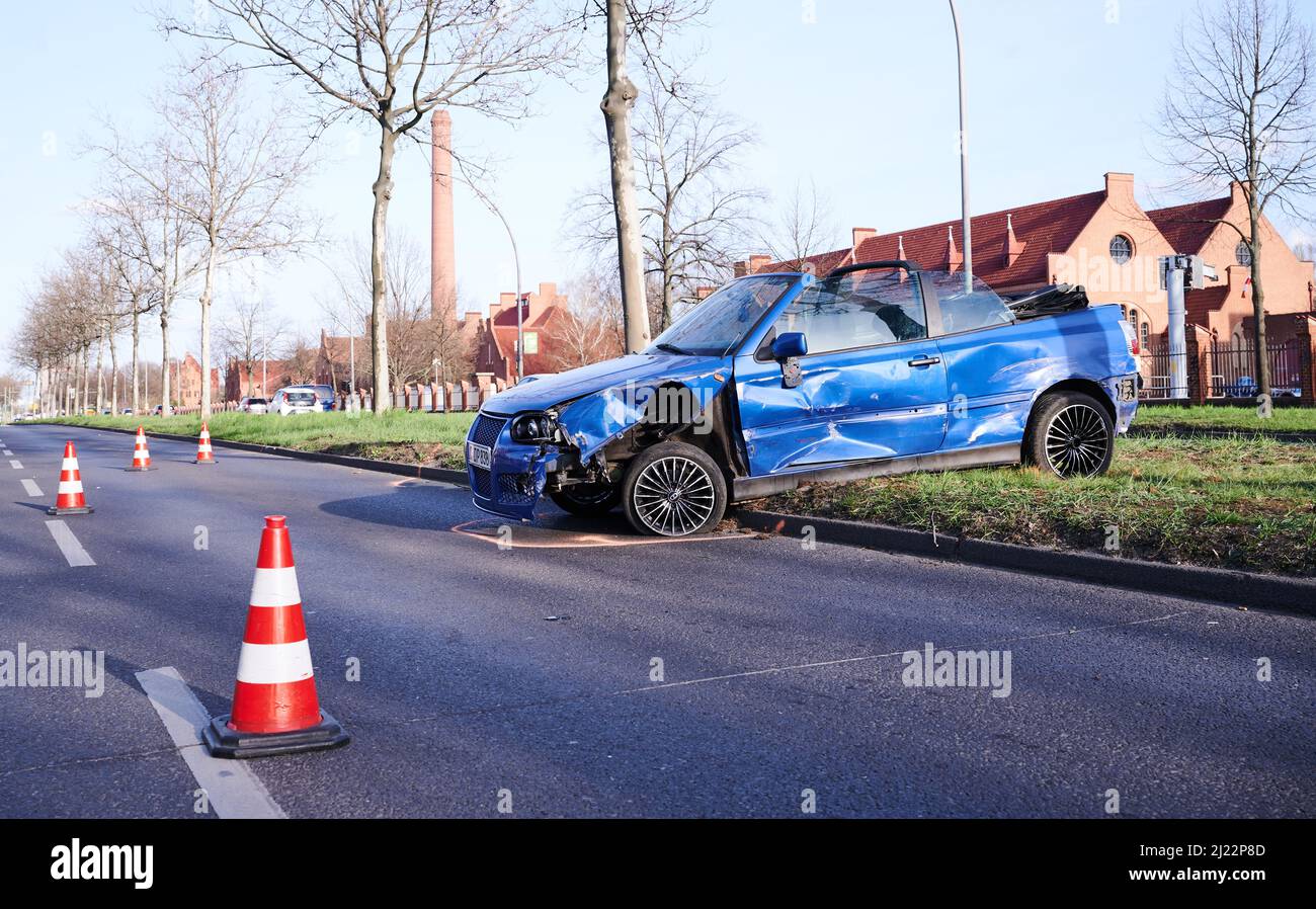 Berlin, Germany. 29th Mar, 2022. A broken-down car stands on the ...