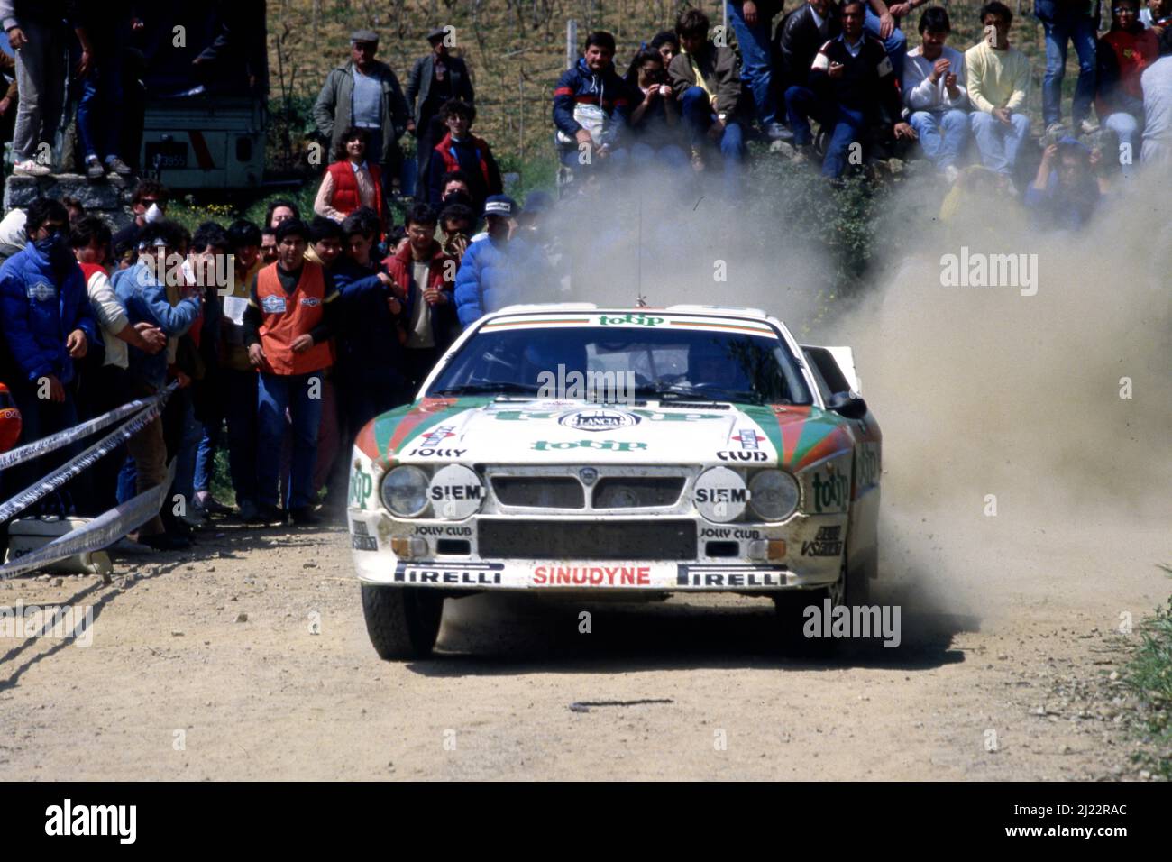 Dario Cerrato (ITA) Giuseppe Geppi Cerri (ITA) Lancia Rally 037 GrB ...