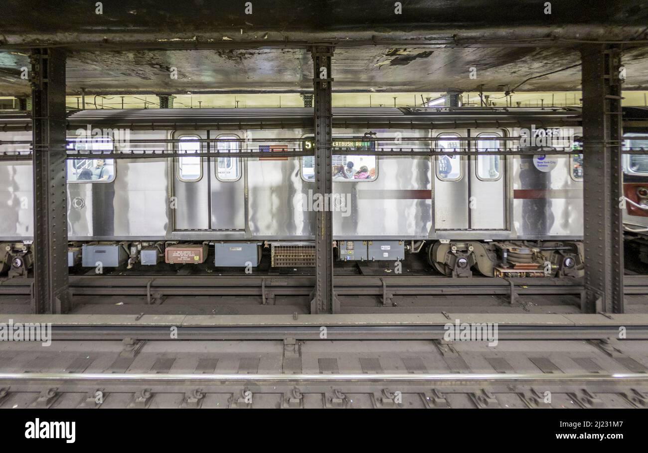 New York, USA - October 21, 2015: Ttrain in subway station Wall street ...