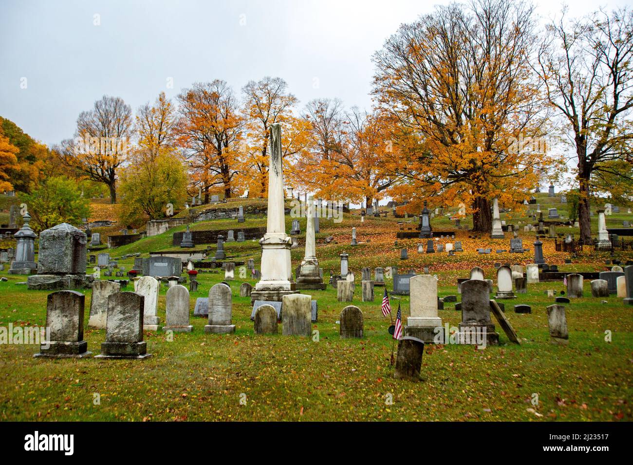 Massachusetts cemetery in fall colors Stock Photo - Alamy
