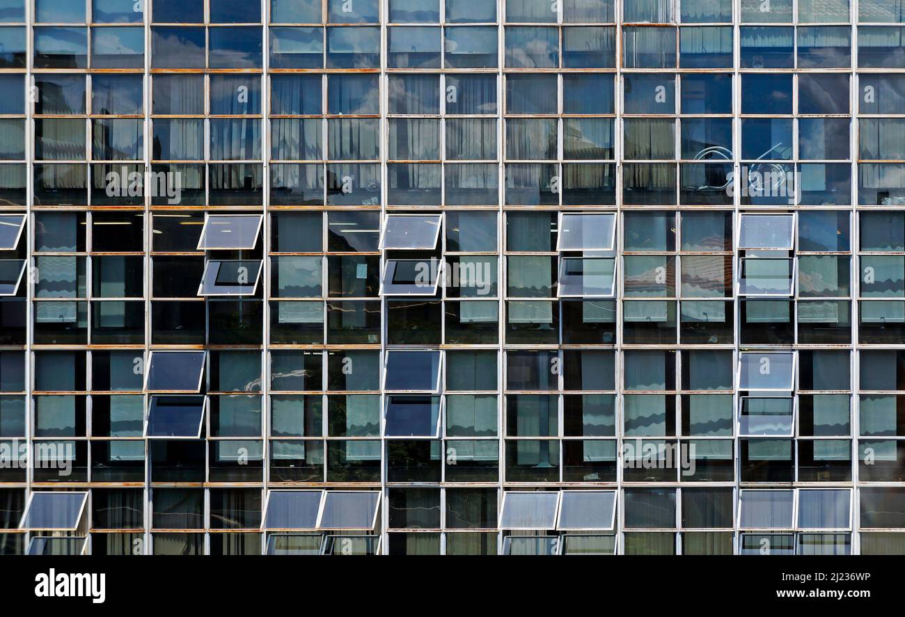 Facade structure of windows hi-res stock photography and images - Alamy