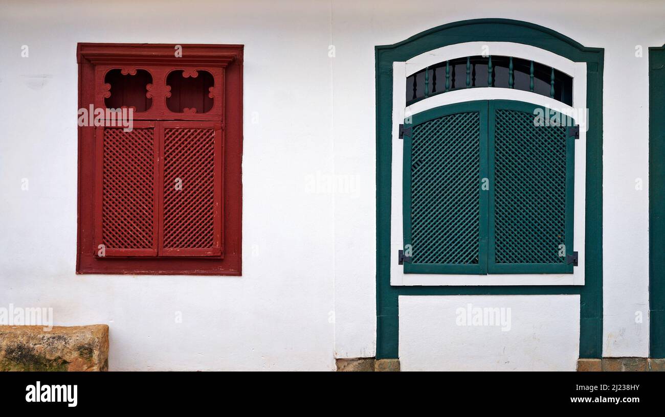 Historic windows hi-res stock photography and images - Alamy