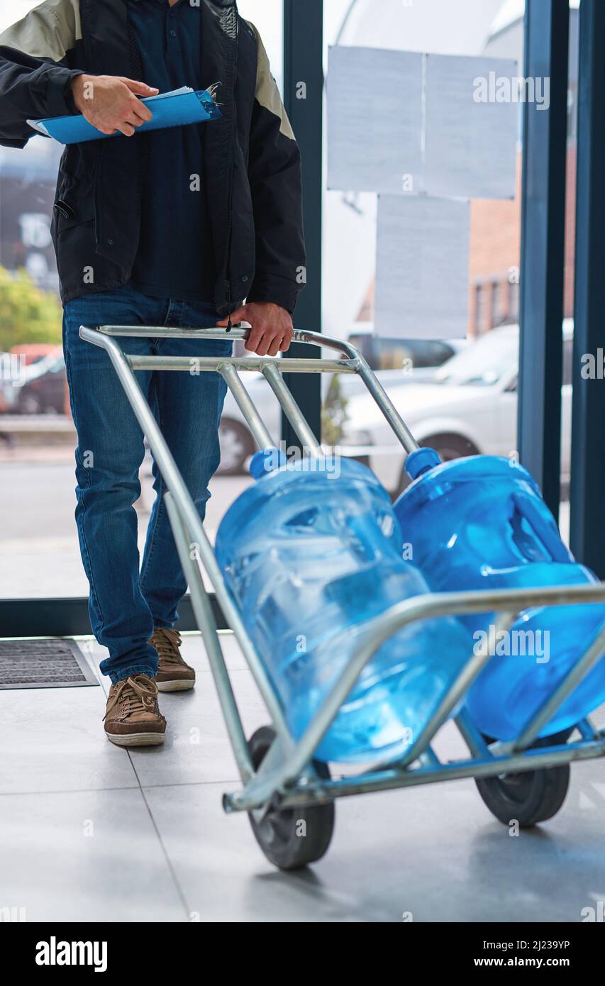 Delivery of bottled water hi-res stock photography and images - Alamy