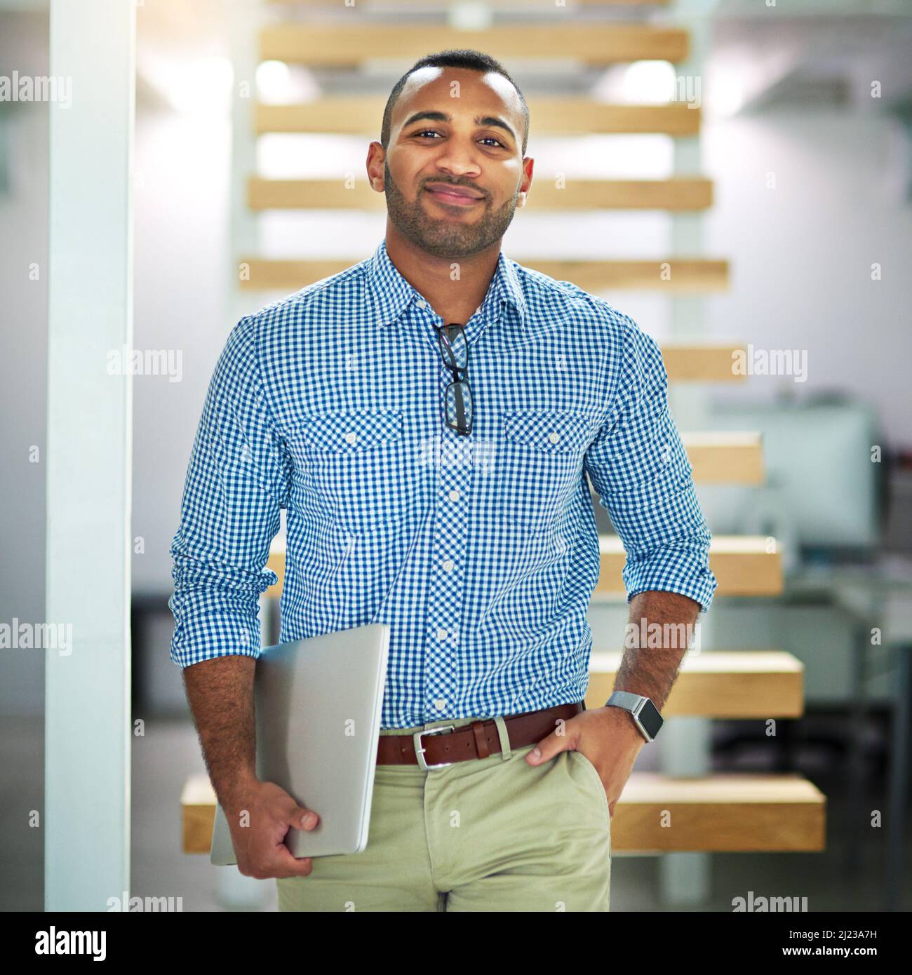 Carrying laptop i hi-res stock photography and images - Alamy