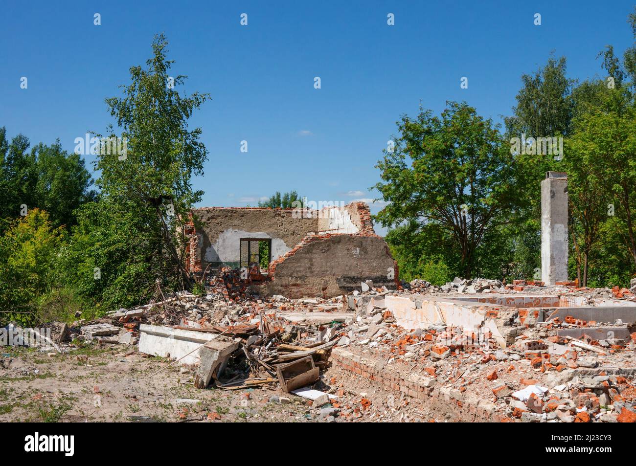 City ruins. concept of fighting, destruction during natural disasters ...