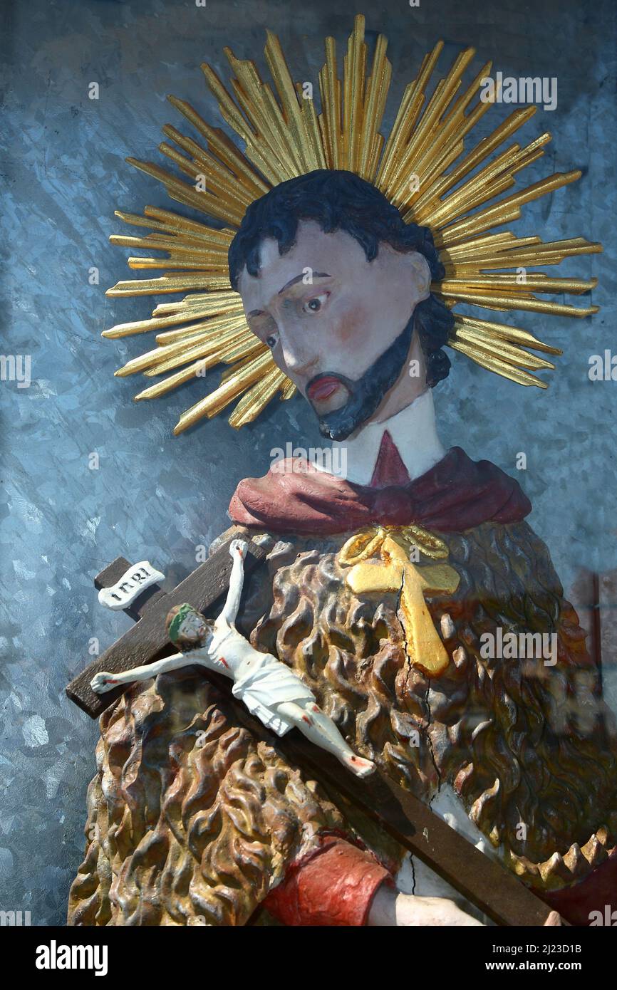 Nepomuk figur hi-res stock photography and images - Alamy