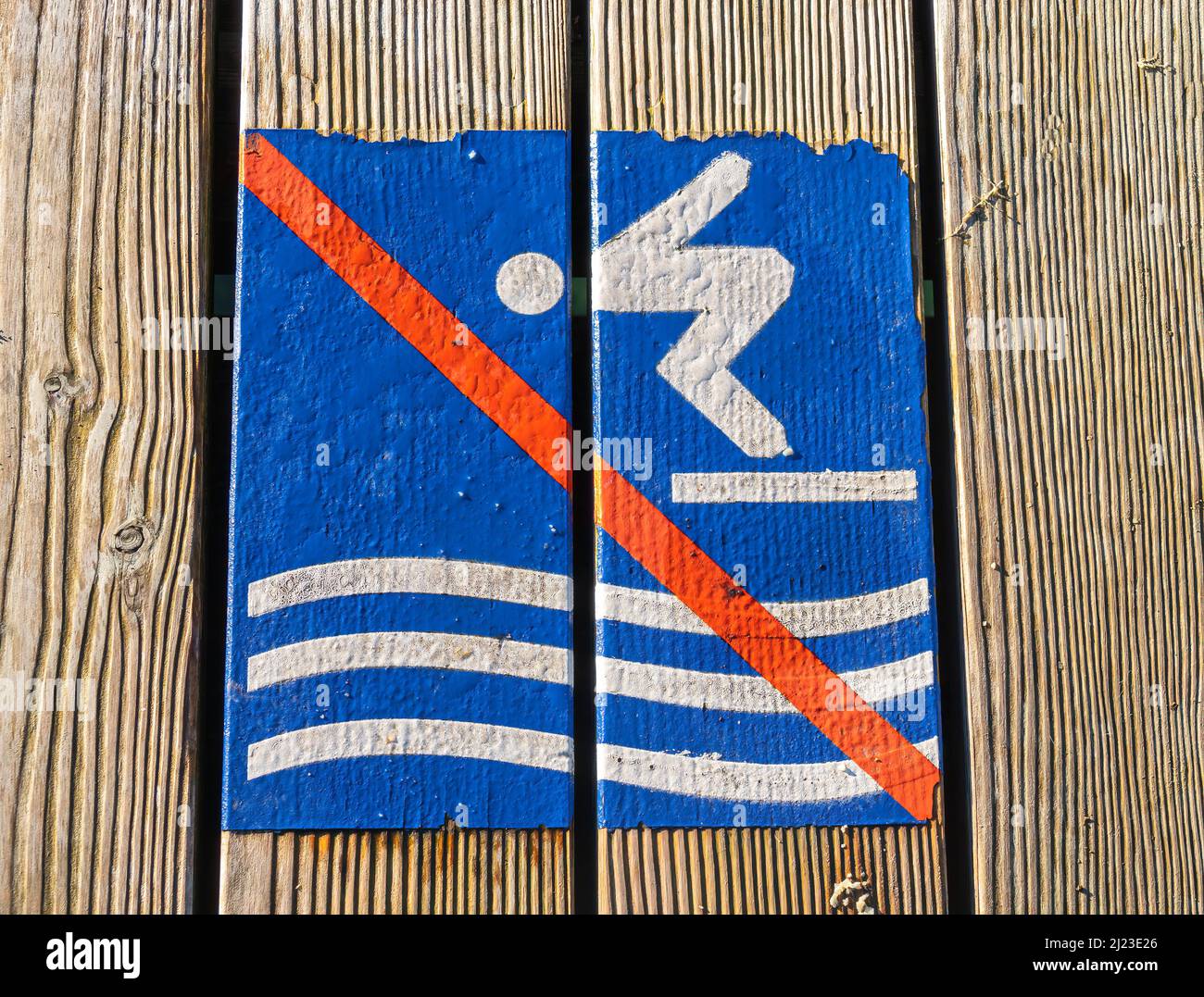 Warning sign on jetty hi-res stock photography and images - Alamy