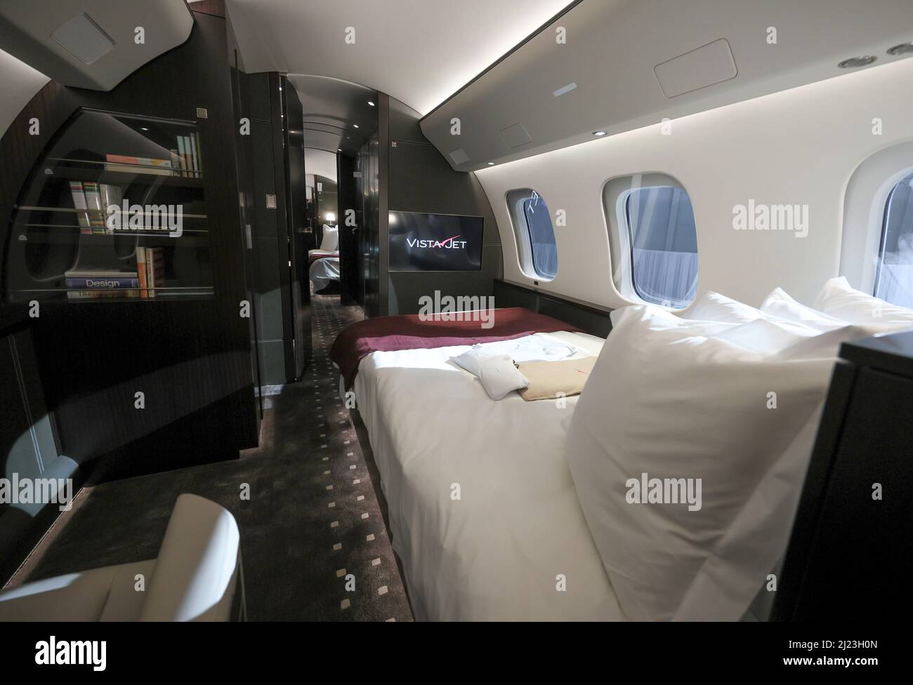 Bombardier jet interior hi-res stock photography and images - Alamy