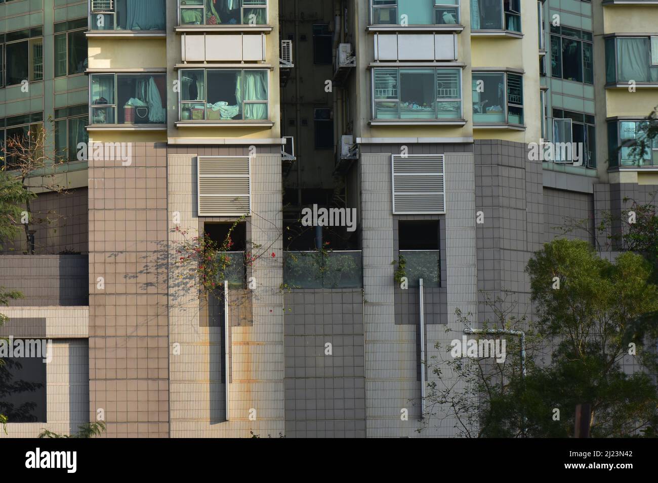 The facade of the living high-raised building Stock Photo - Alamy