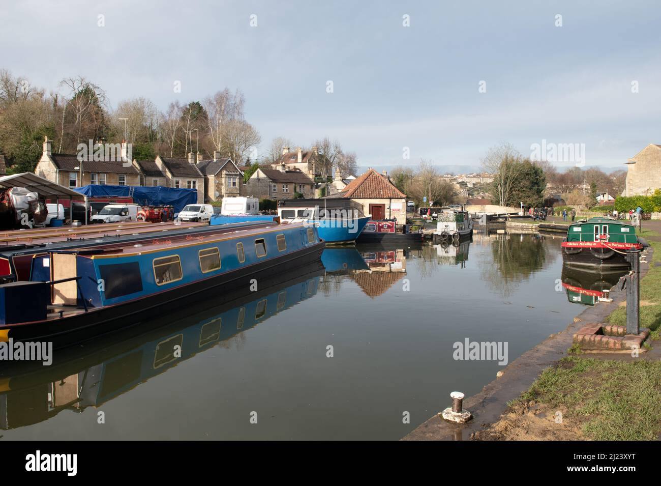 Canal Basin on the Kennet and Avon Canal, Bradford On Avon, Wiltshire ...