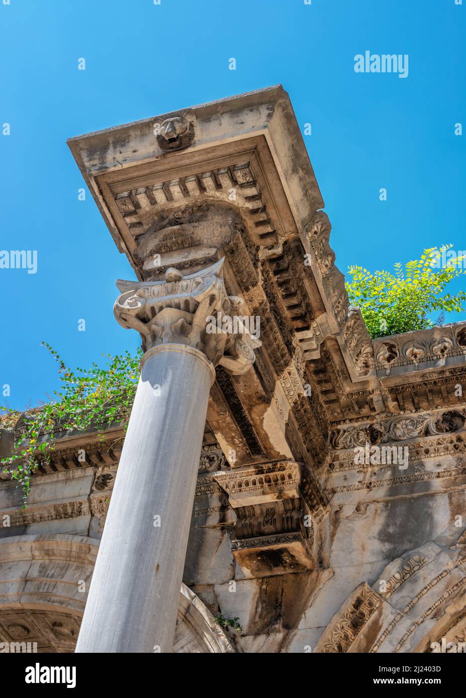 Hadrian's Gate in Antalya, Turkey Stock Photo - Alamy
