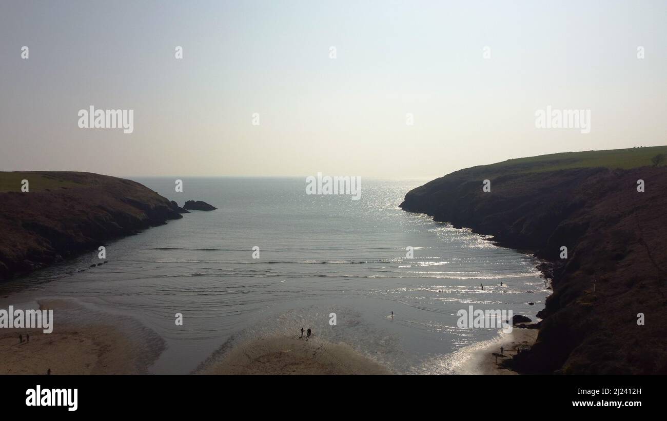 Drone dolly hi-res stock photography and images - Alamy