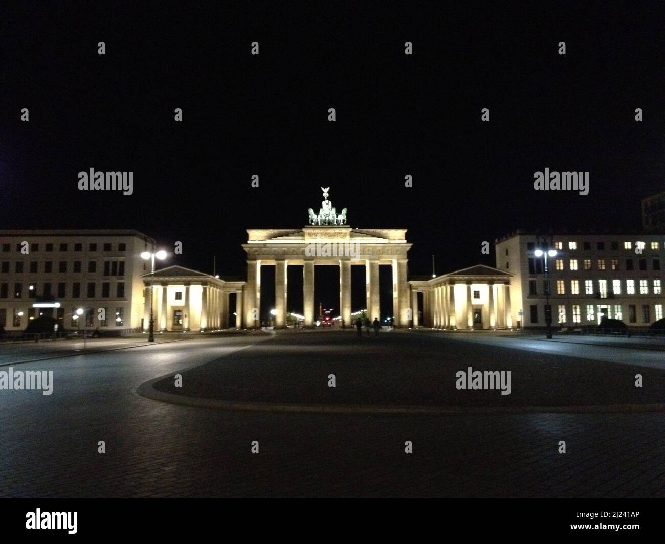 Berlin gate ww2 hi-res stock photography and images - Alamy