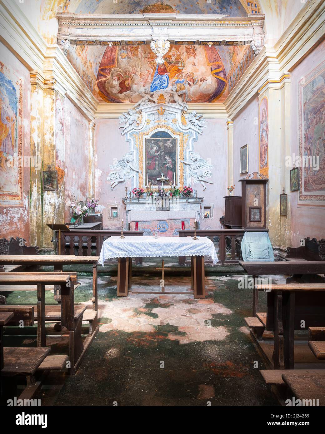 Abandoned Church Building in Decay in Italy Stock Photo - Alamy