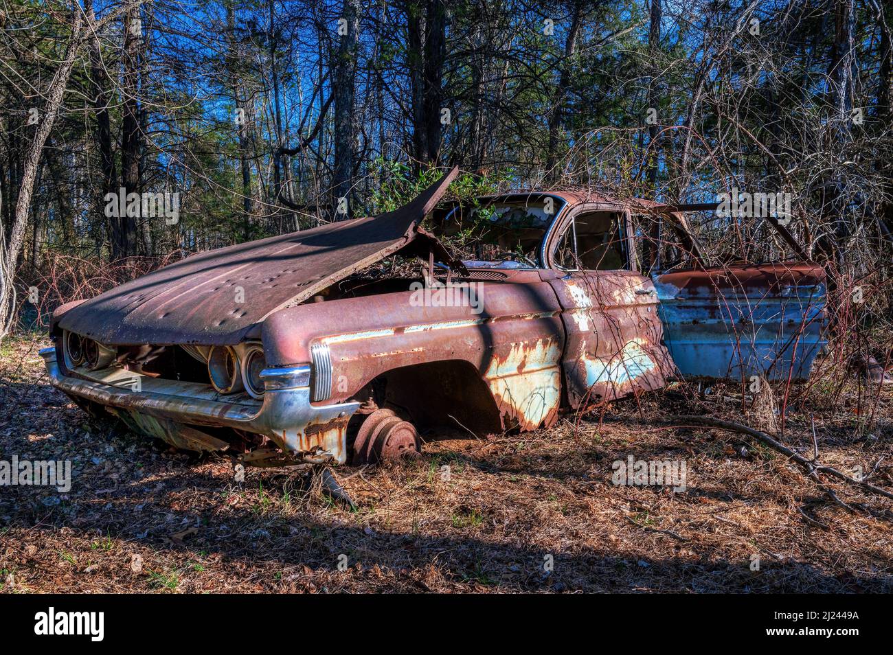 An old broken abandoned car Stock Photo - Alamy