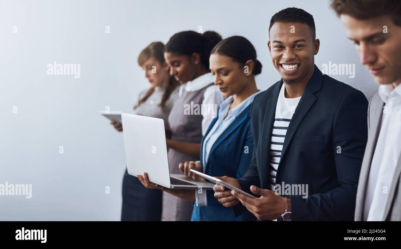 Women interviews a man hi-res stock photography and images - Alamy