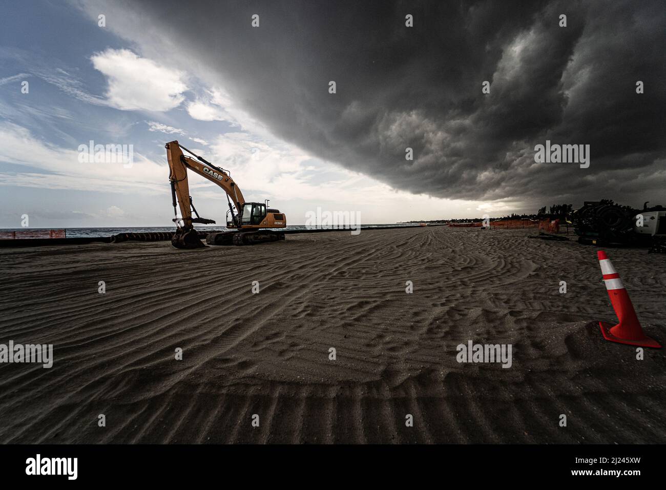 Beneficial use of dredged material hi-res stock photography and images ...