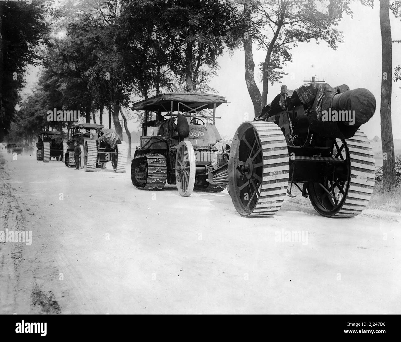 8-inch howitzer guns of the Royal Garrison Artillery being moved up to ...