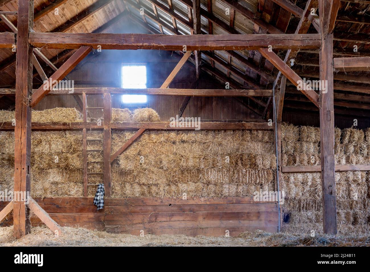 Rustic stable interior hi-res stock photography and images - Alamy