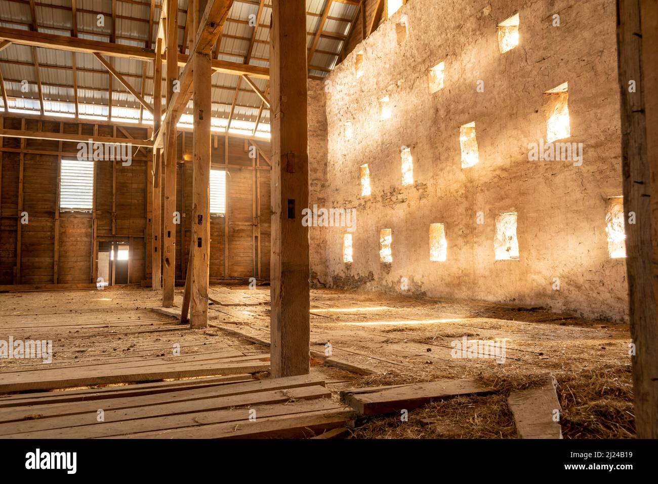 Rustic stable interior hi-res stock photography and images - Alamy