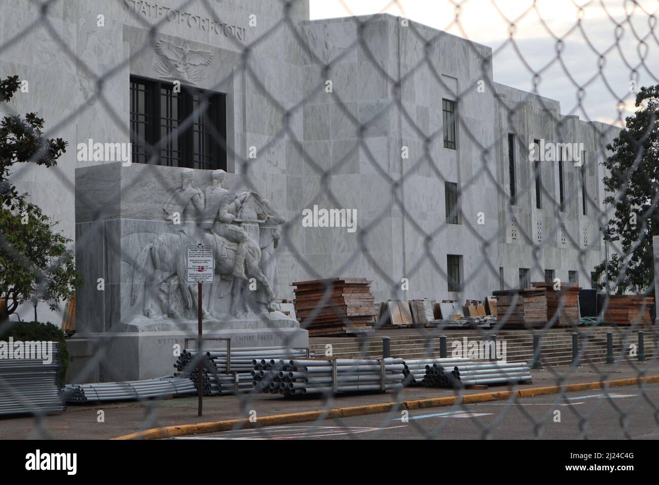 Chain link fence under hi-res stock photography and images - Alamy
