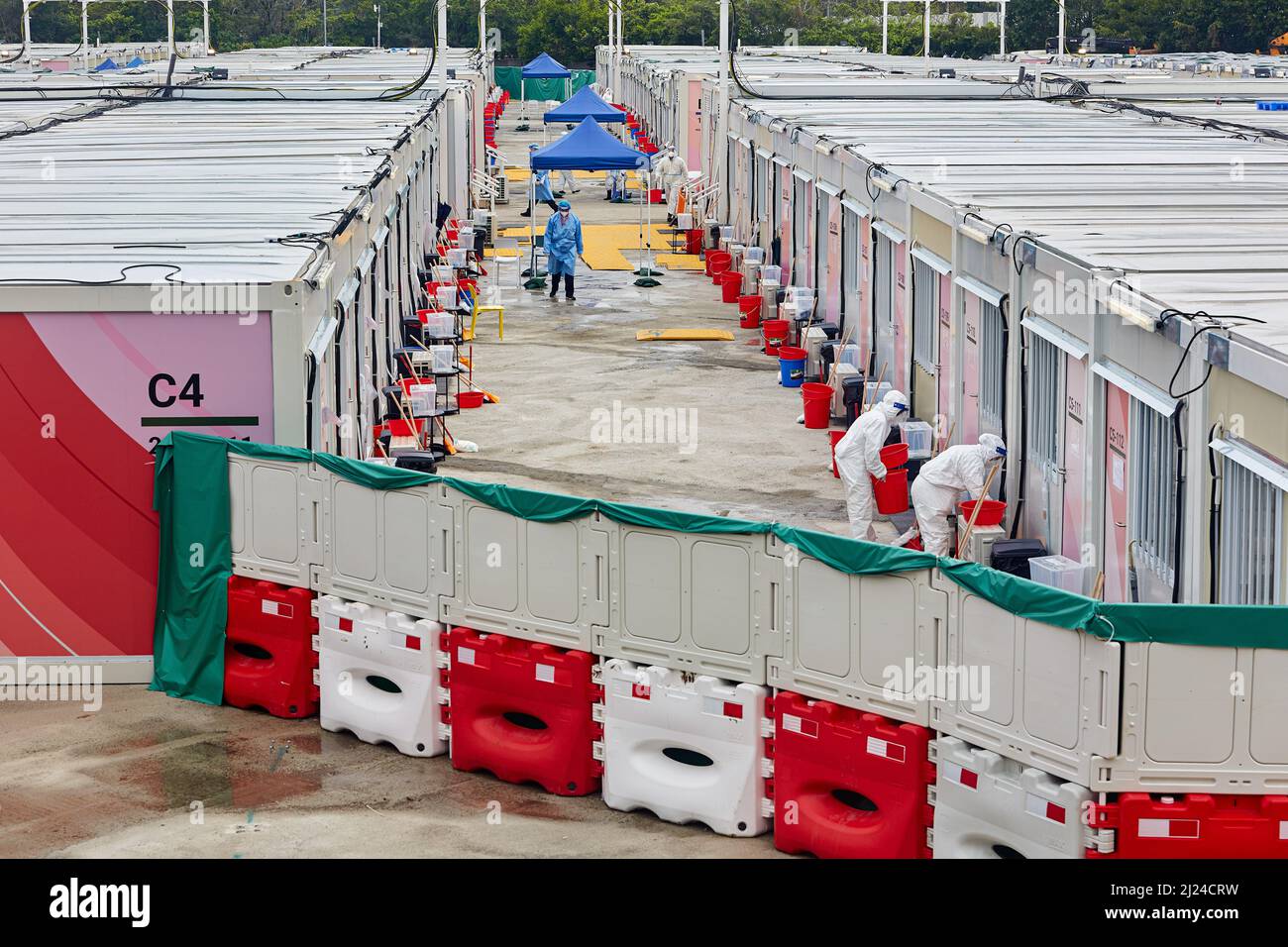 Temporary isolation center hi-res stock photography and images - Alamy