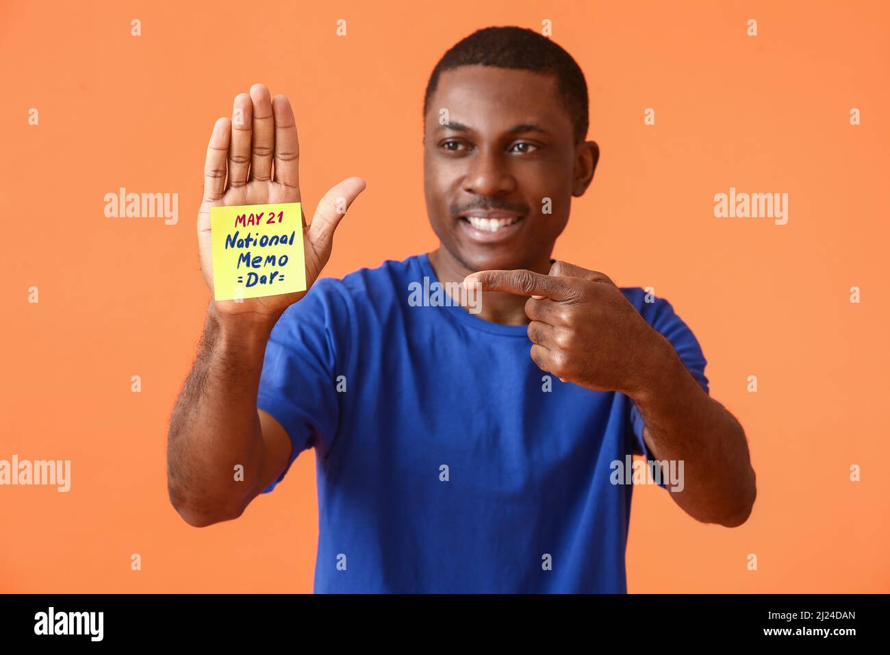 Orange sticky note written note hi-res stock photography and images - Alamy