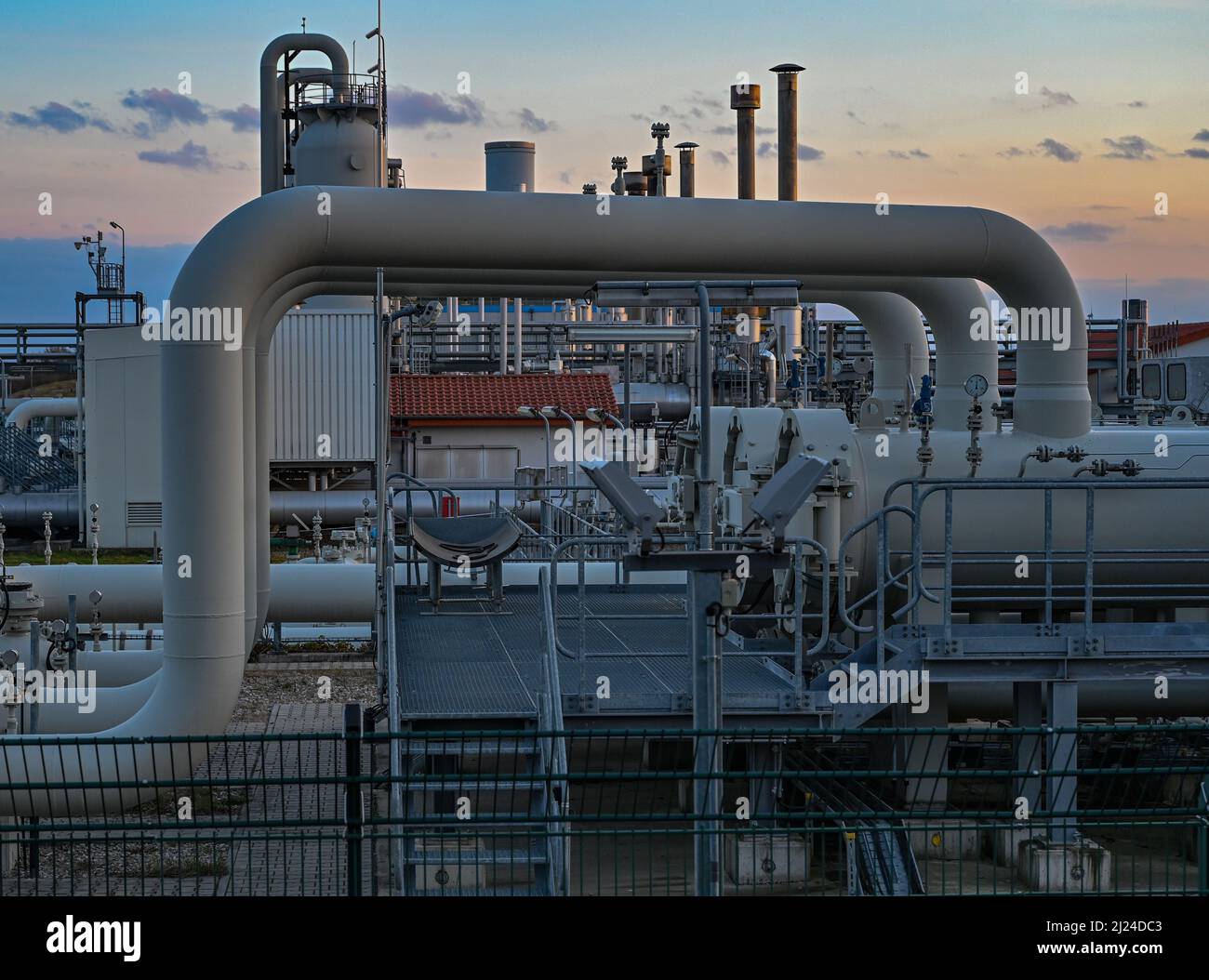 PRODUCTION - 29 March 2022, Brandenburg, Mallnow: Facilities of the ...