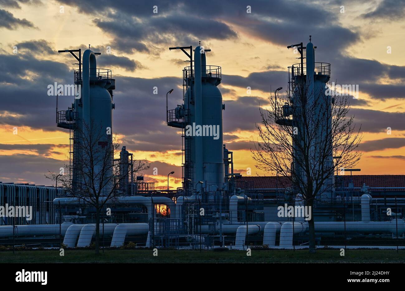 PRODUCTION - 29 March 2022, Brandenburg, Mallnow: Facilities of the ...