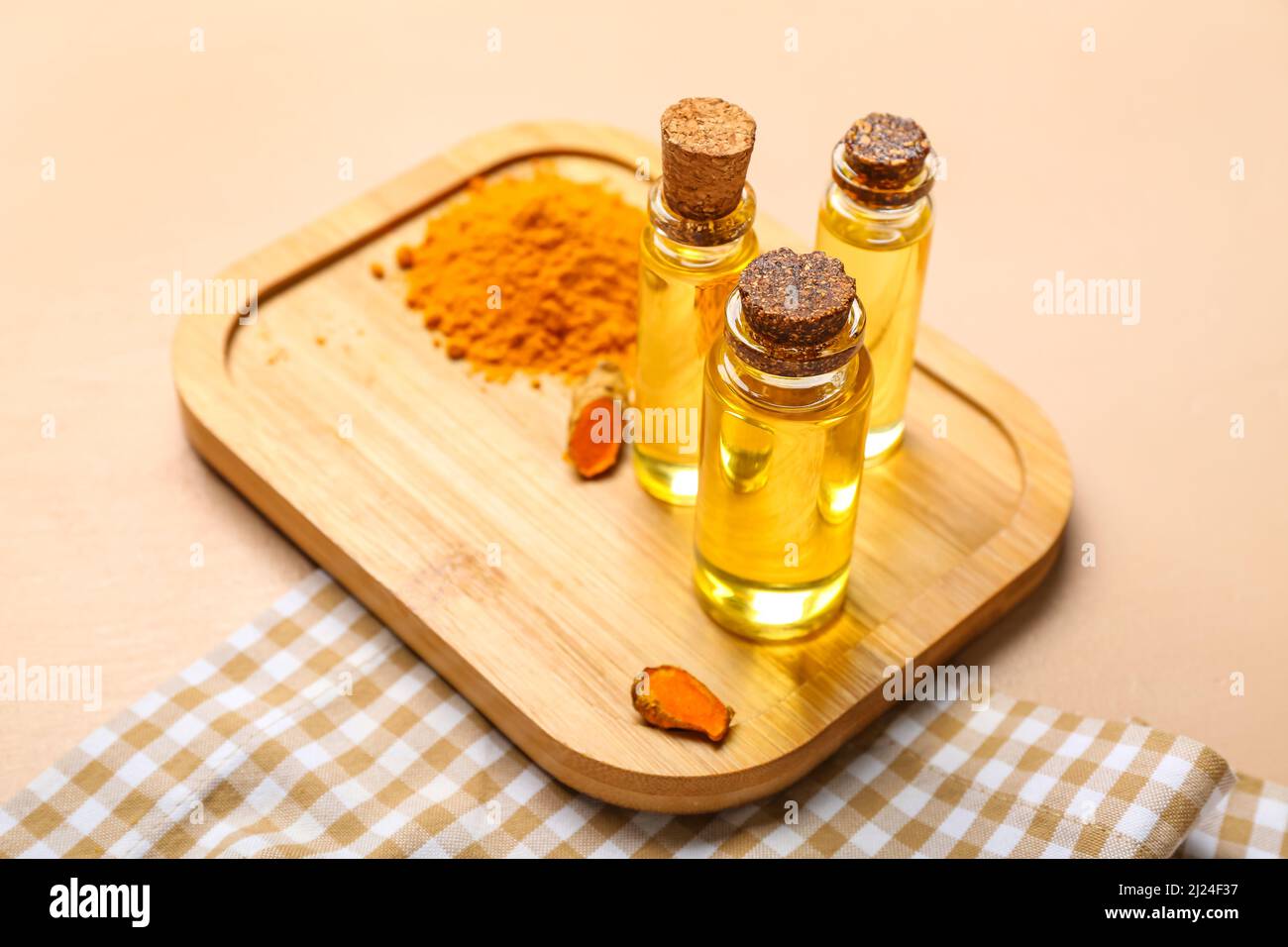 Turmeric oil powder root hi-res stock photography and images - Alamy