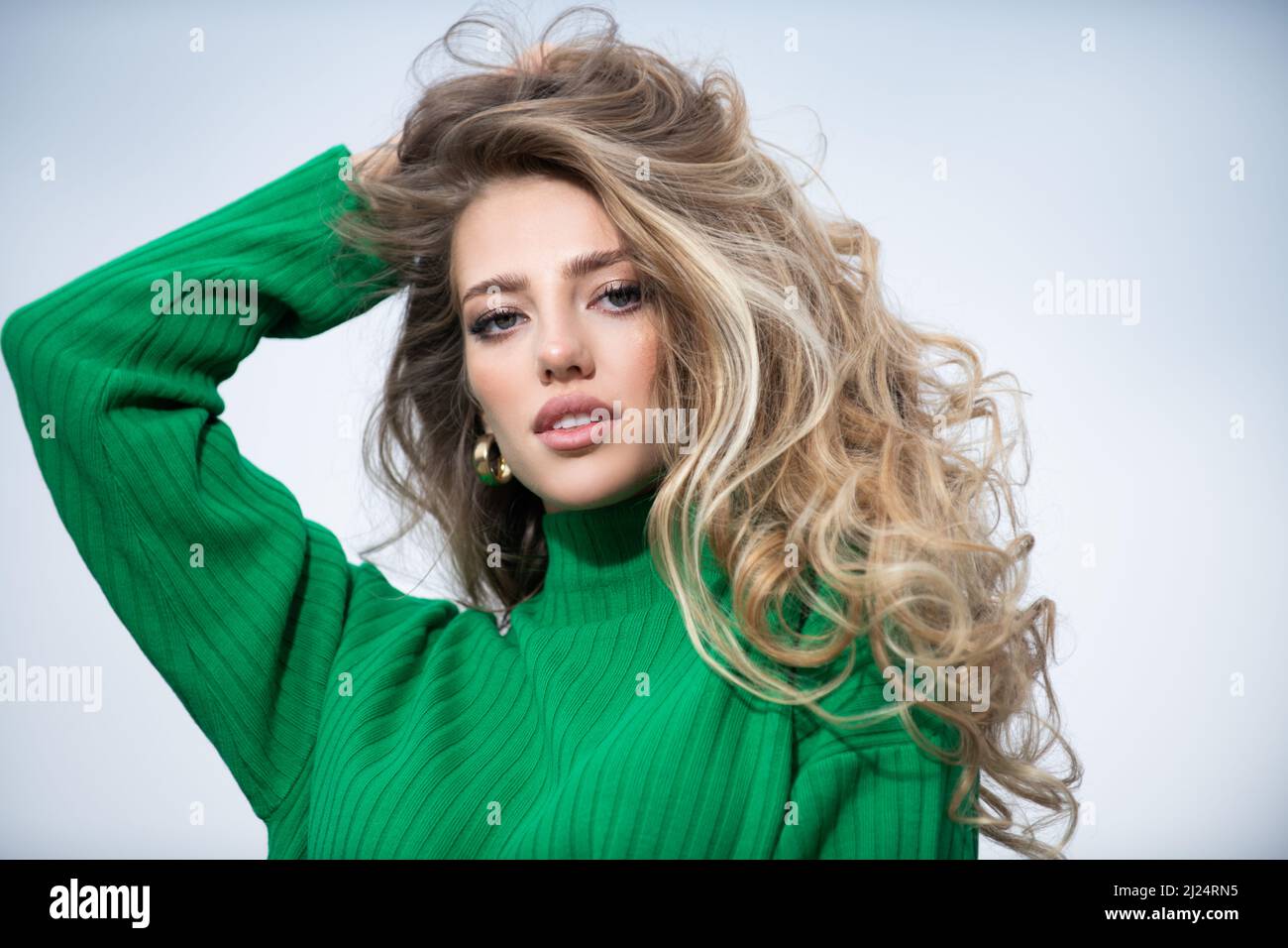 Sensual Blonde Woman Portrait Beautiful Woman With Shiny Hair Beauty