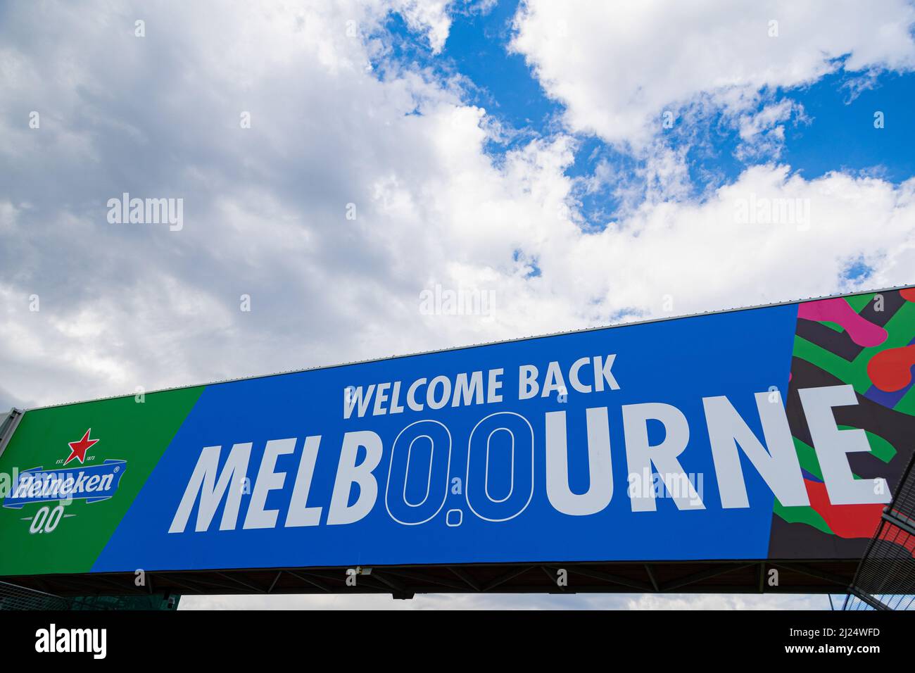 Melbourne, Australia. 28th Mar, 2022. A Welcome Back Melbourne sign is ...