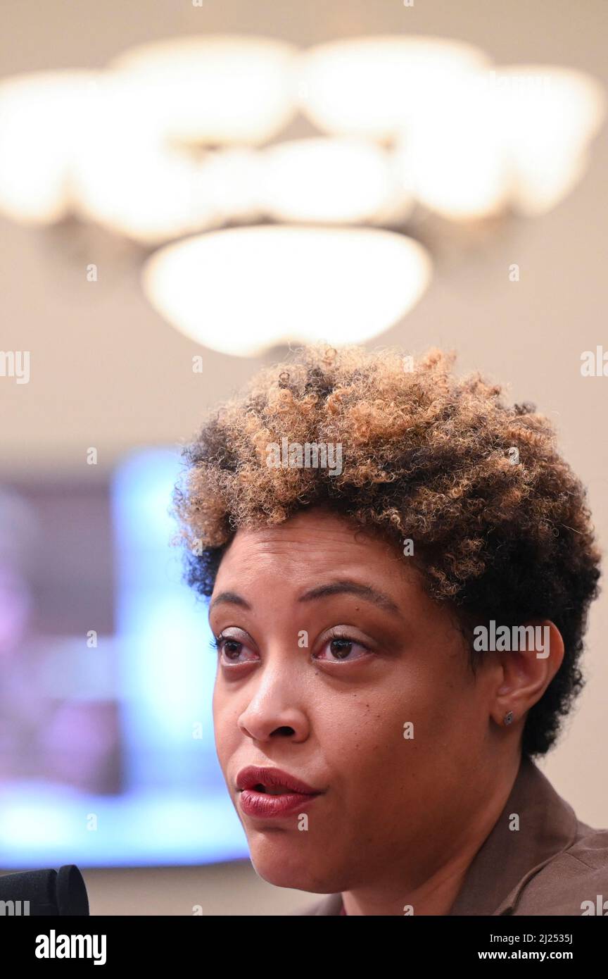 Omb director shalanda young hi-res stock photography and images - Alamy