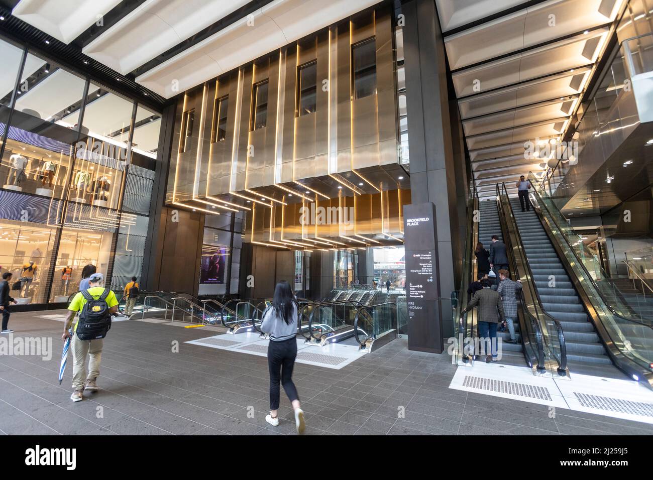 Brookfield Place and Wynward railway station entrance in Sydney city ...