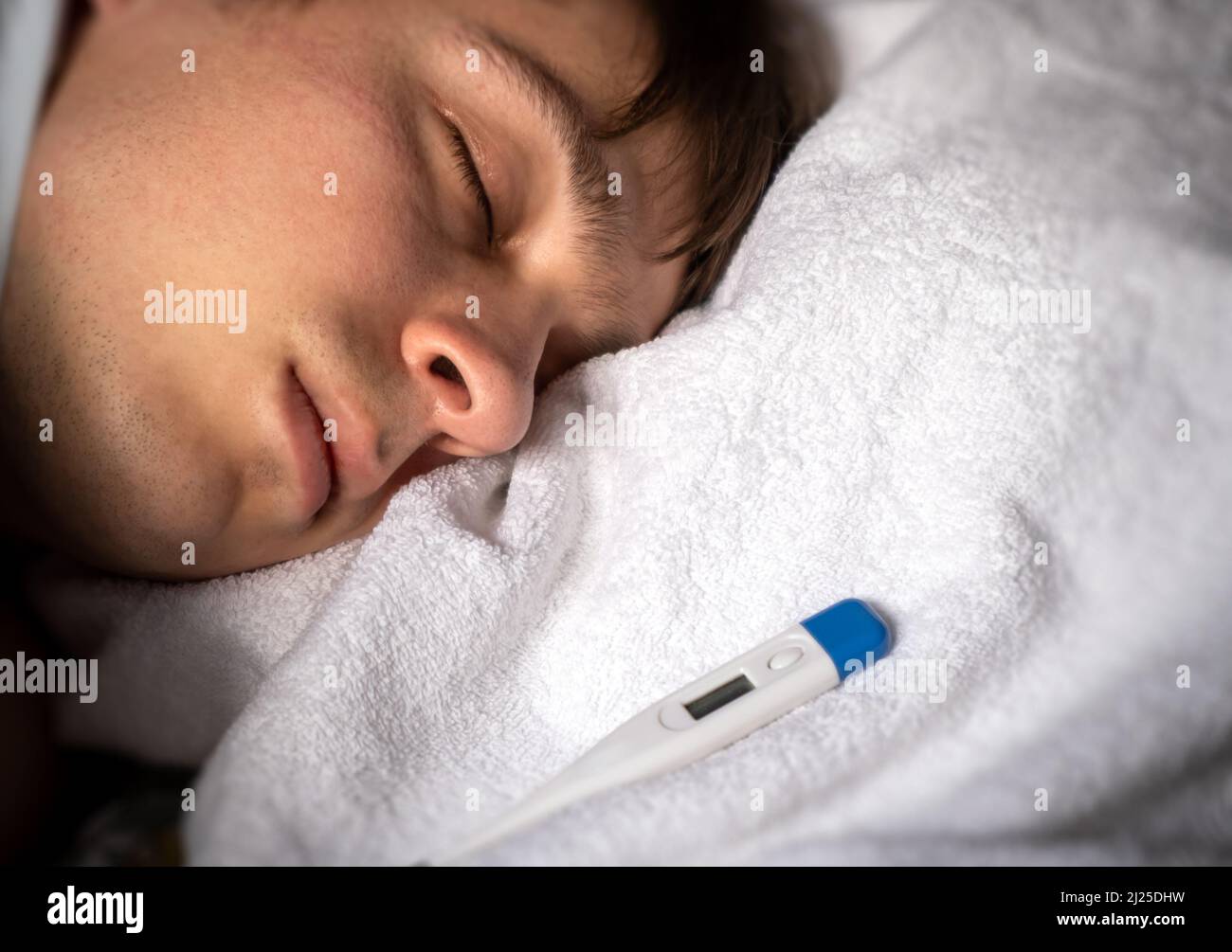 Man asleep in hospital bed hi-res stock photography and images - Alamy