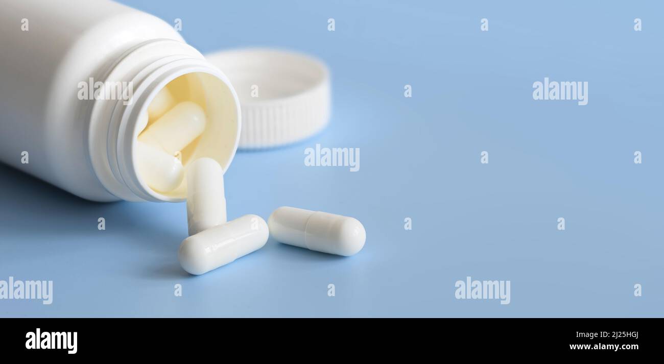 Plastic medical container hi-res stock photography and images - Alamy