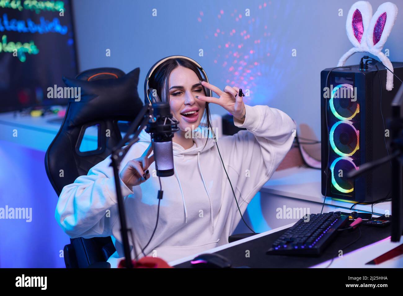 Gen man playing game in hi-res stock photography and images - Alamy