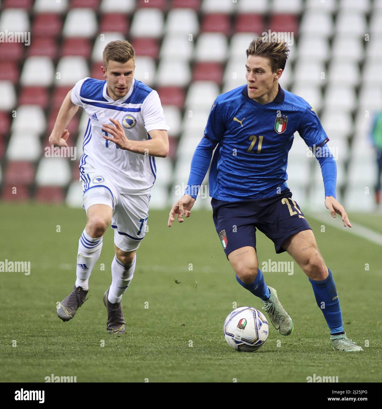 Amar memic hi-res stock photography and images - Alamy