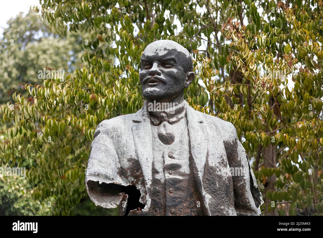 Albania lenin statue hi-res stock photography and images - Alamy