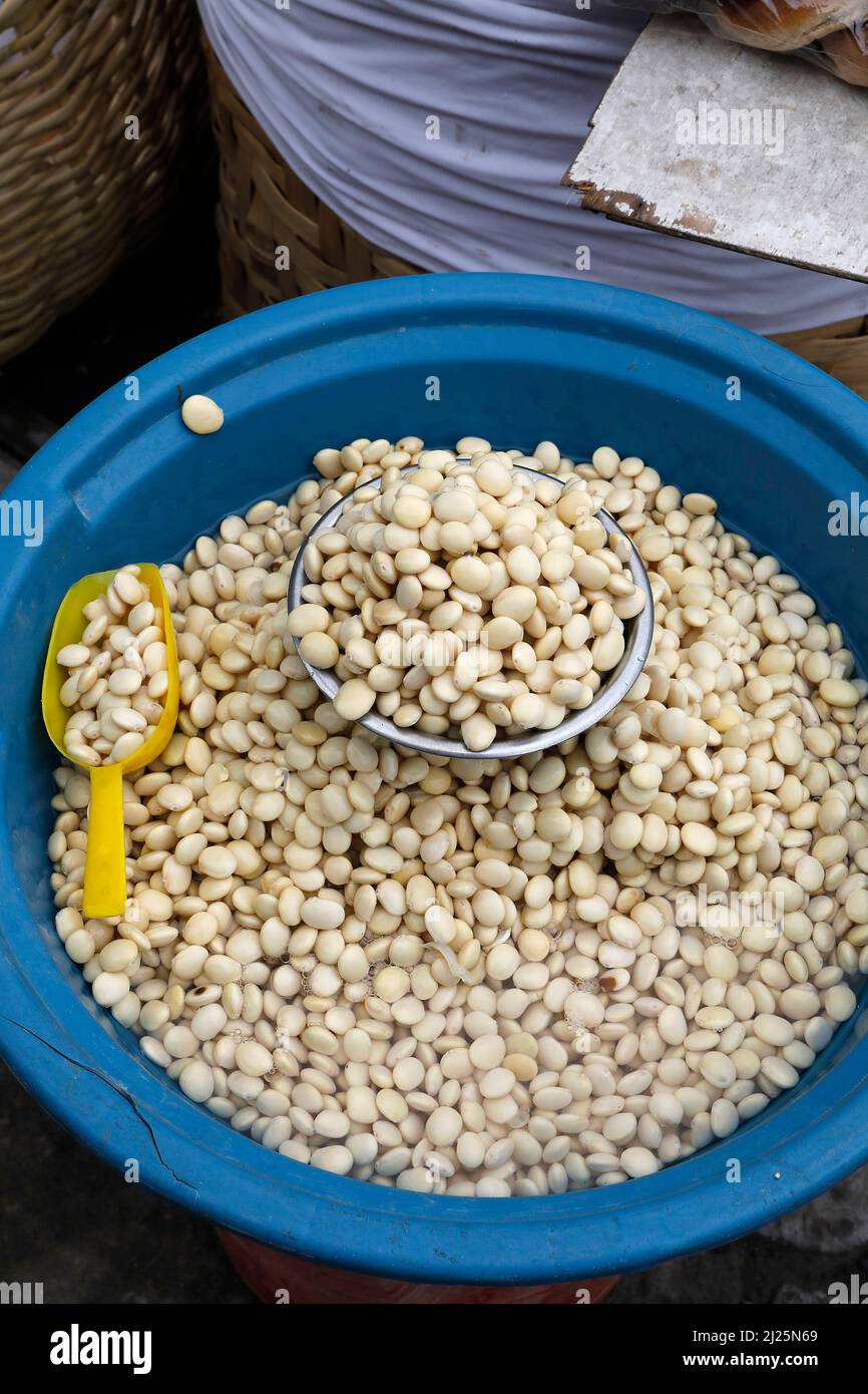 Otavalo equateur hi-res stock photography and images - Alamy
