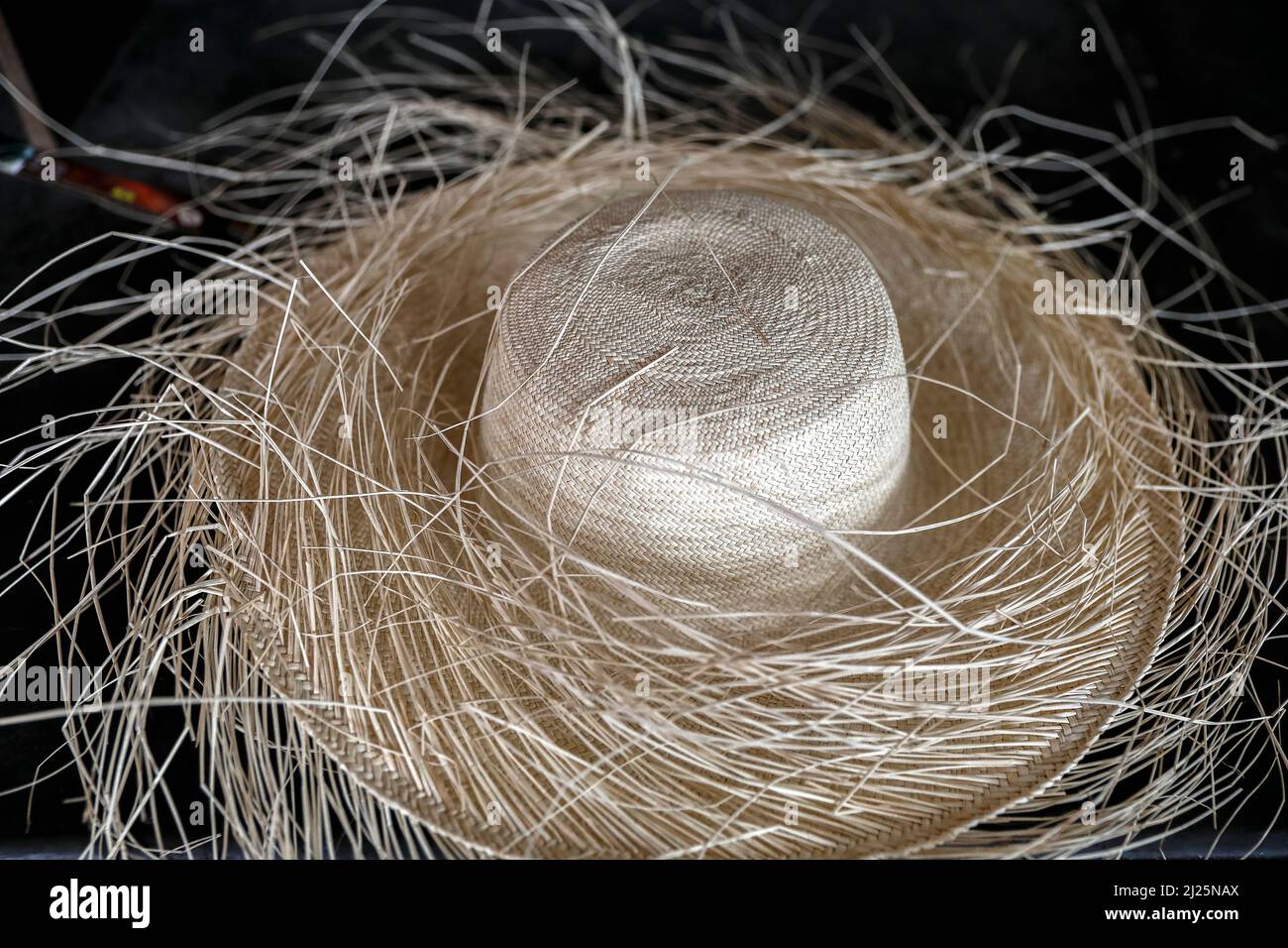 Hat making in Cuenca, Ecuador Stock Photo - Alamy