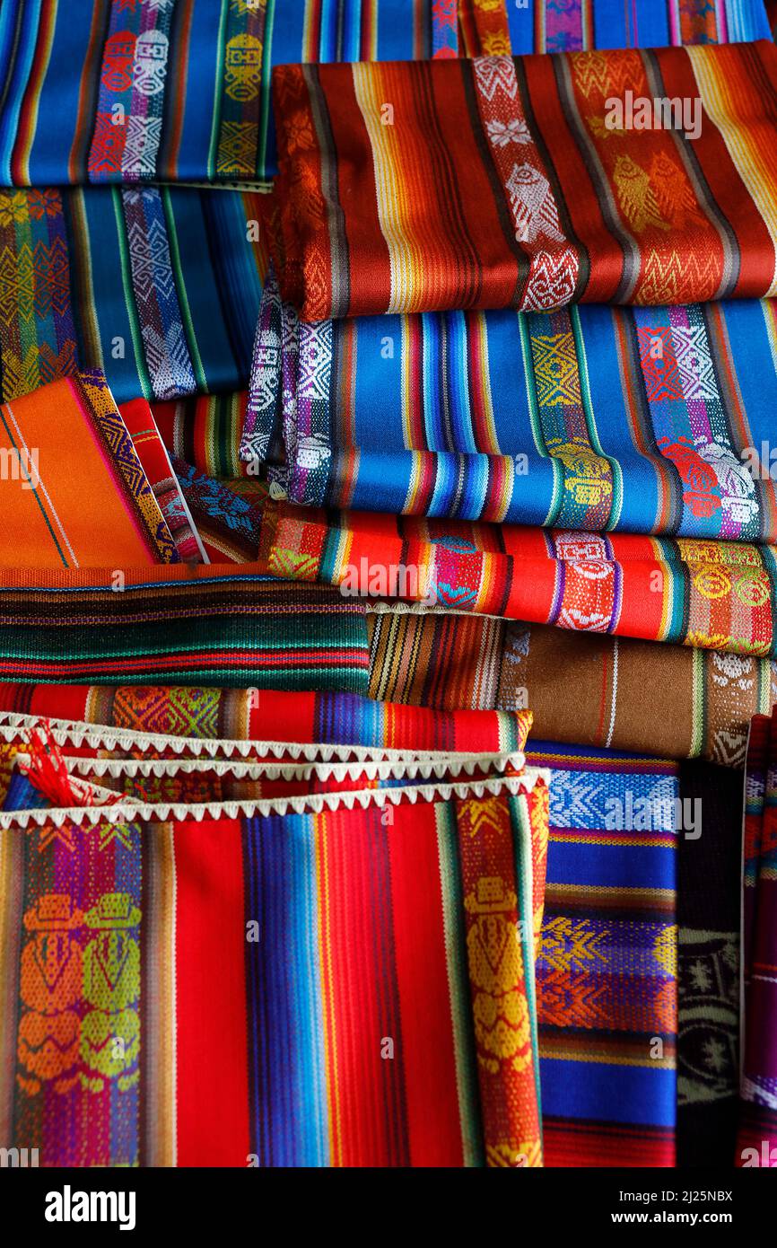 Shop selling traditional arts and crafts in Cuenca, Ecuador Stock Photo ...